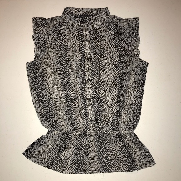 Violet & Claire | Tops | Violet Claire Peplum Cuffed Sleeve Top | Poshmark